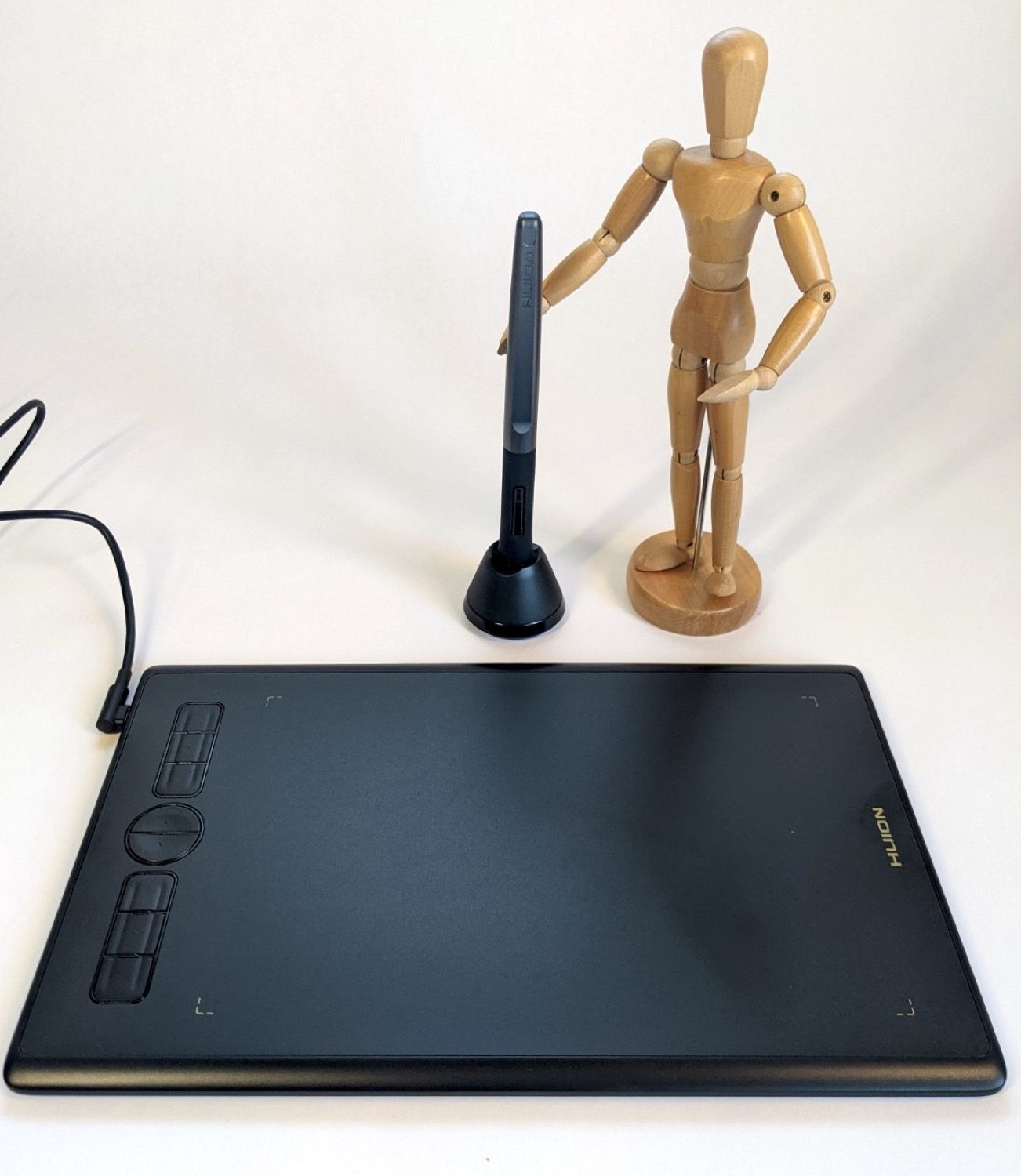 Hands on with the Huion Inspiroy H580x Graphics Tablet » Mega Pencil